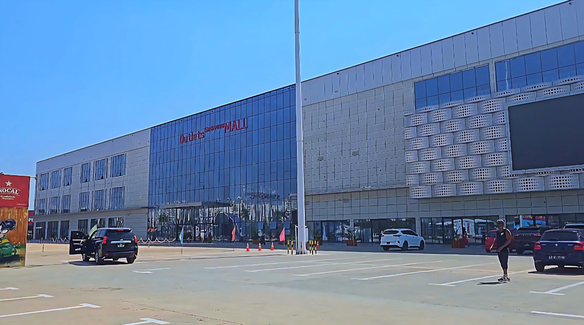 Outlets Shopping Angola - luandaguide.com